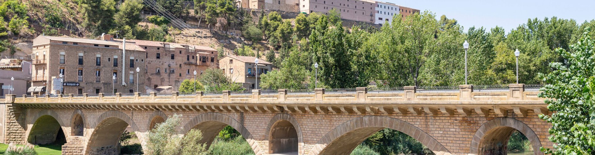Ultimate Guide to Car Rental in Lleida, ES: Drive Away with Confidence